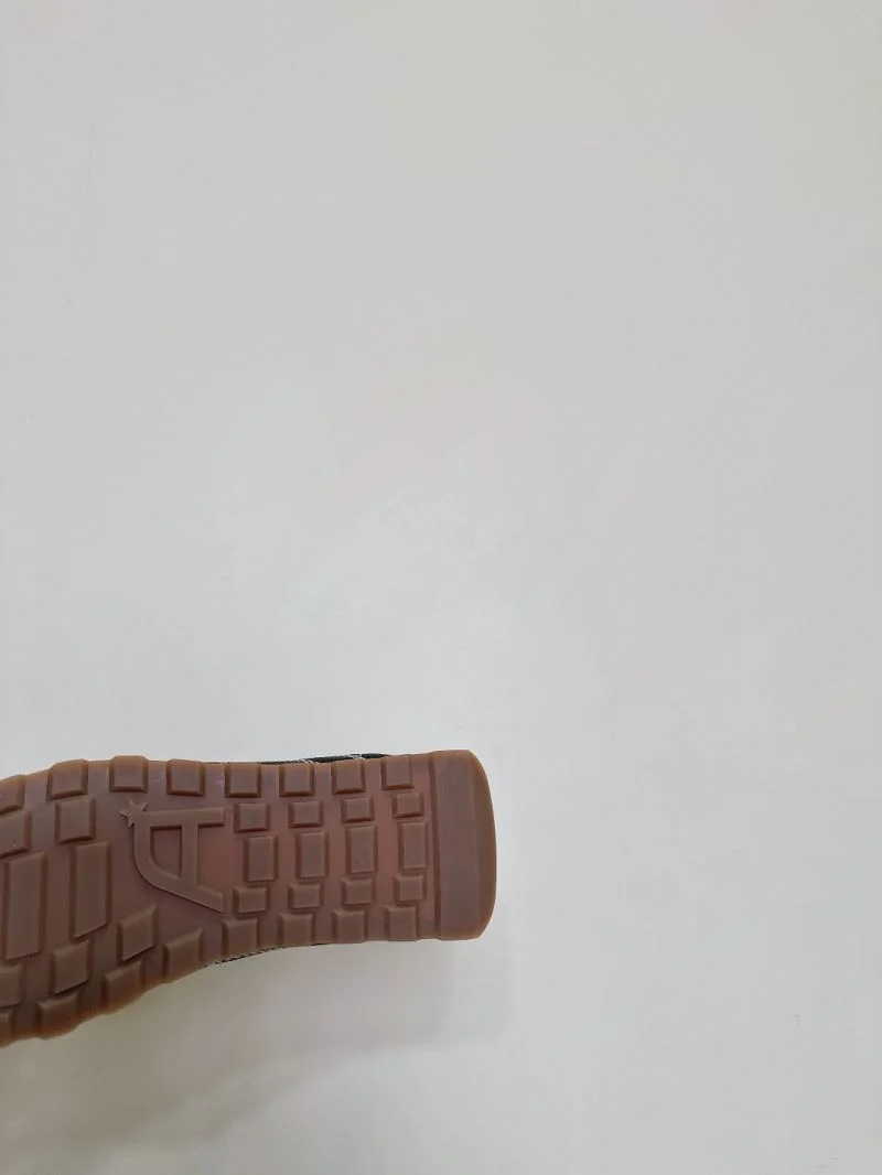 Accurate model Ash Shoes