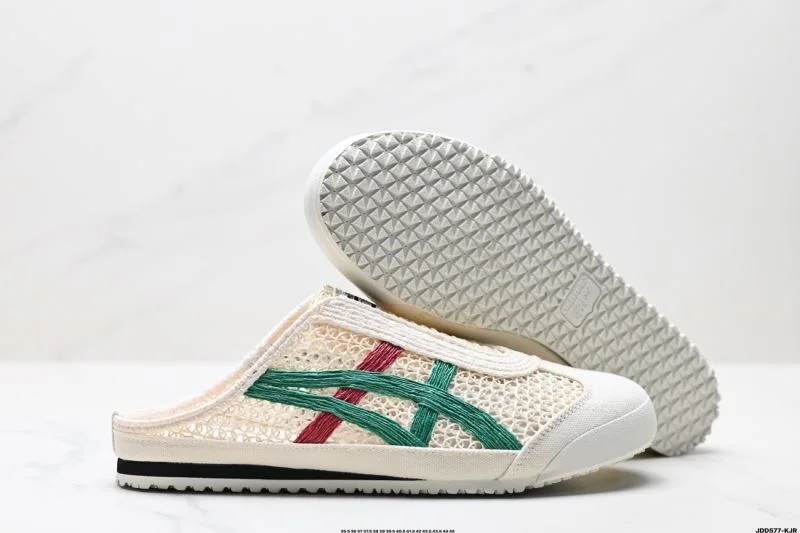 Low-cost Asics Sandals
