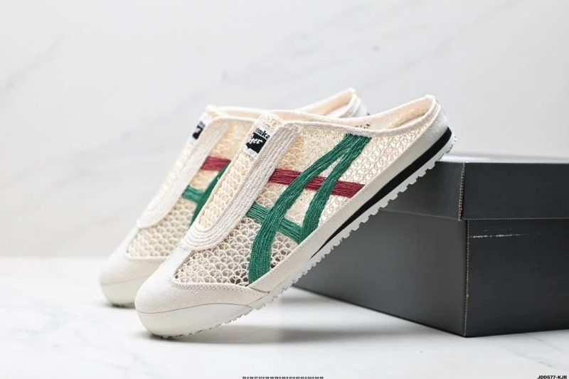 Low-cost Asics Sandals