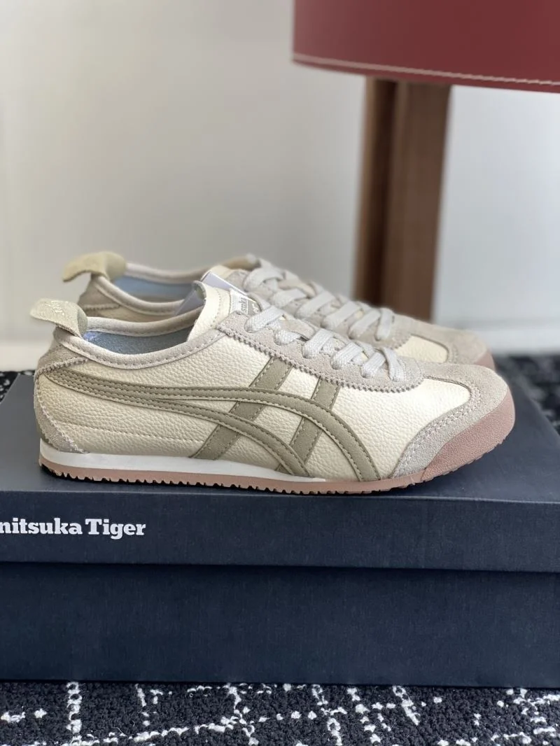 Indistinguishable Asics Shoes