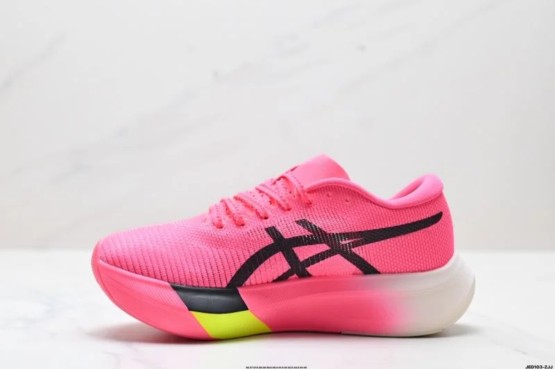 Accurate model Asics Shoes