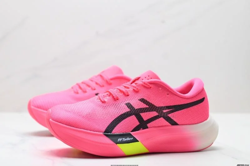 Accurate model Asics Shoes