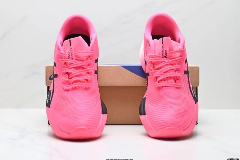 Accurate model Asics Shoes