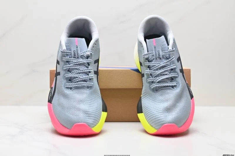 Top match Asics Shoes