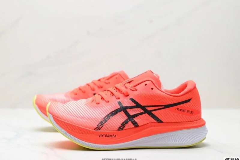 Accurate model Asics Shoes