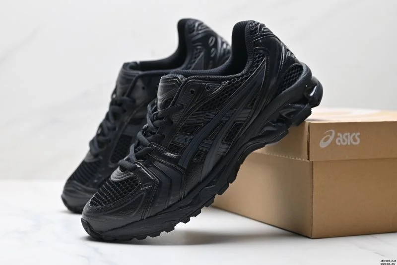 Accurate model Asics Shoes