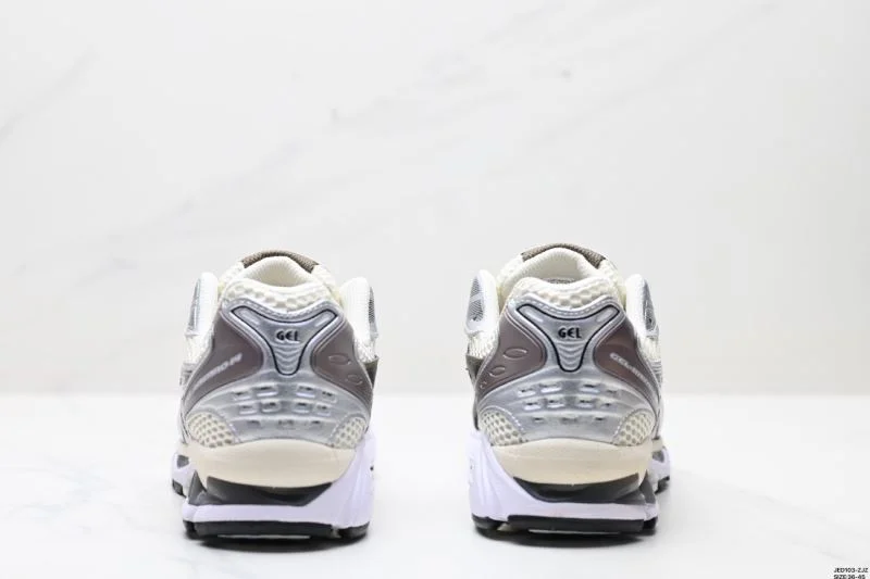 Low-cost Asics Shoes