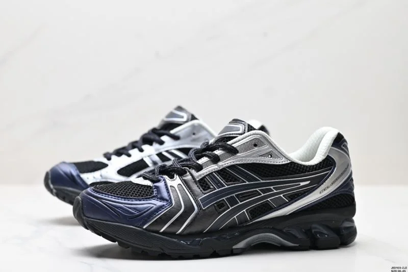 Indistinguishable Asics Shoes