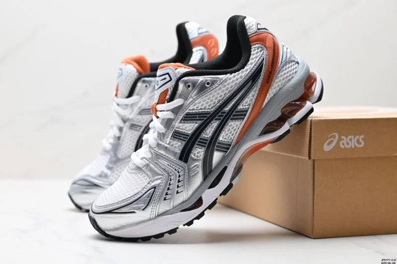 Indistinguishable Asics Shoes