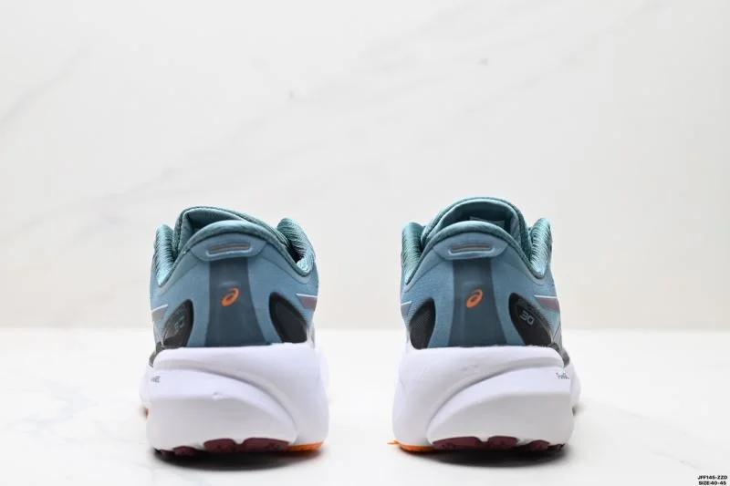 Indistinguishable Asics Shoes