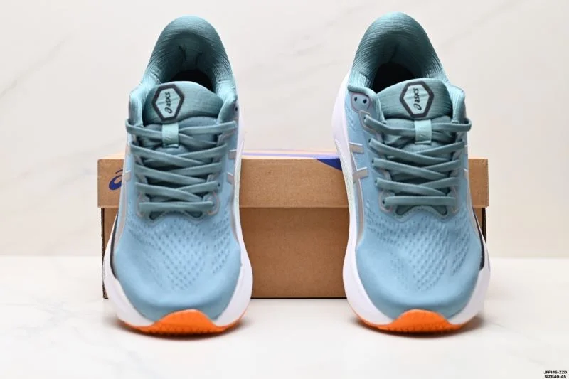 Indistinguishable Asics Shoes