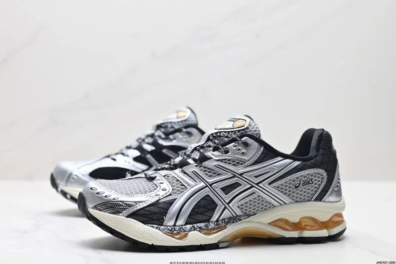 High fidelity Asics Shoes