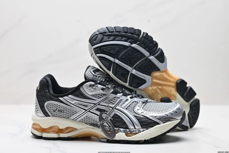 High fidelity Asics Shoes