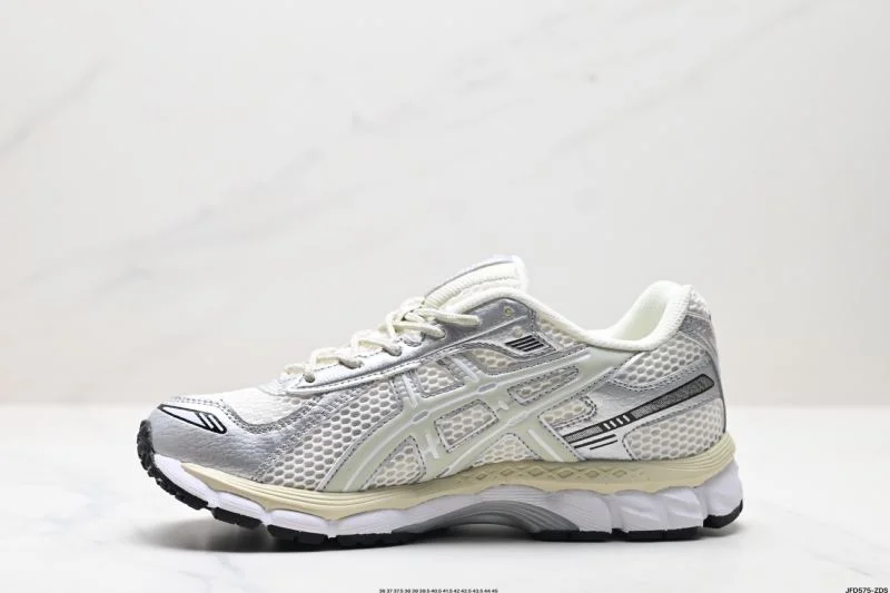 Brand-authenticated Asics Shoes