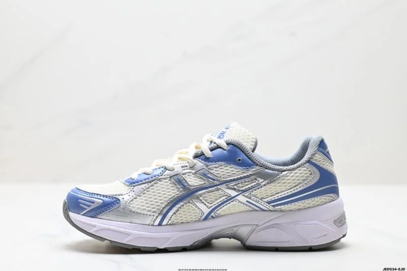 Indistinguishable Asics Shoes