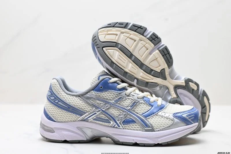Indistinguishable Asics Shoes