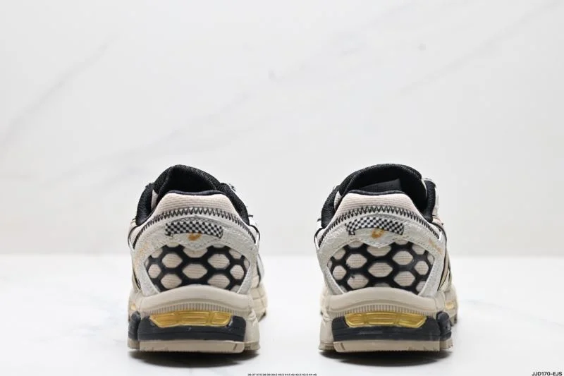 Discounted Asics Shoes