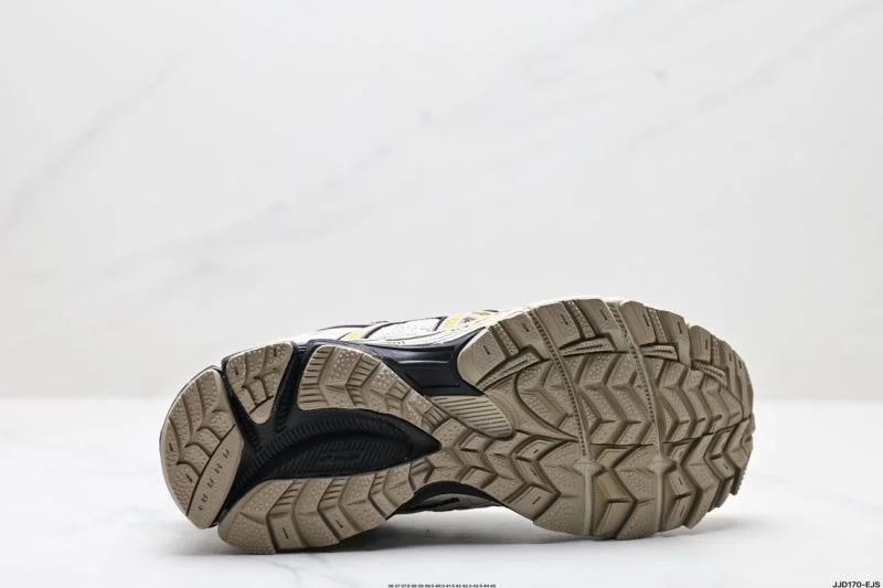 Discounted Asics Shoes
