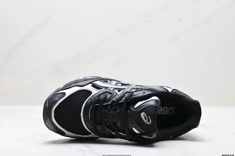 Inexpensive Asics Shoes