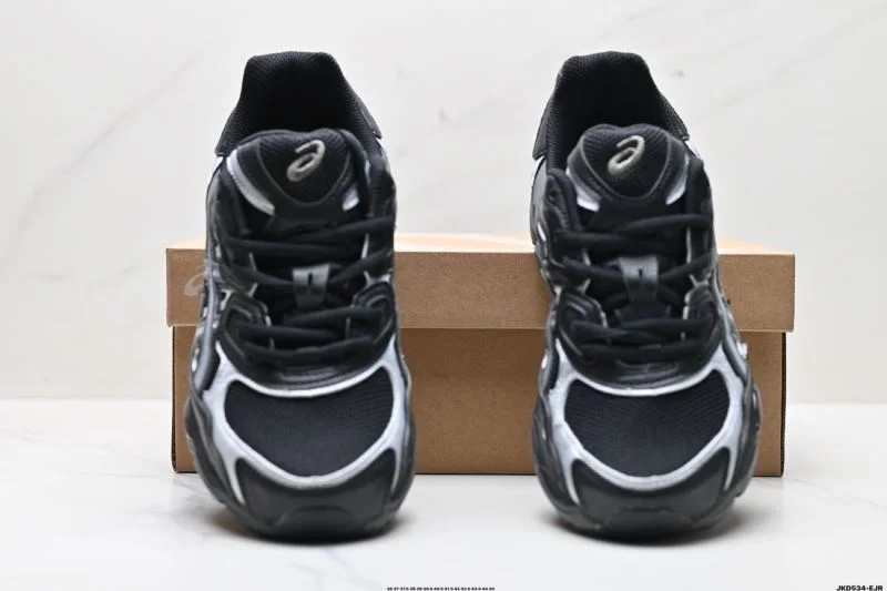 Inexpensive Asics Shoes