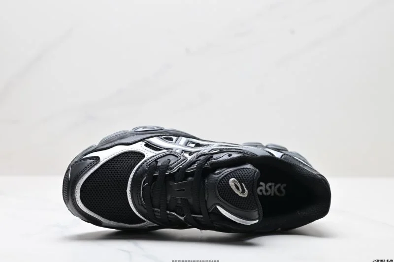 Low-cost Asics Shoes