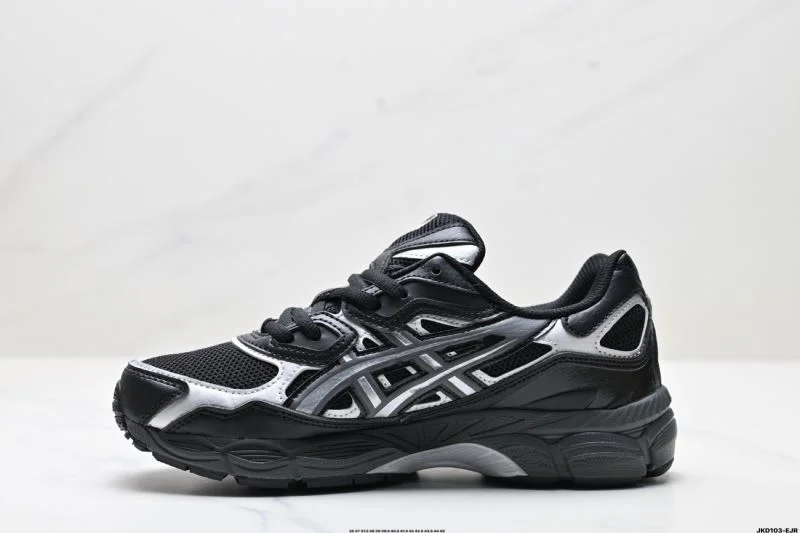 Low-cost Asics Shoes