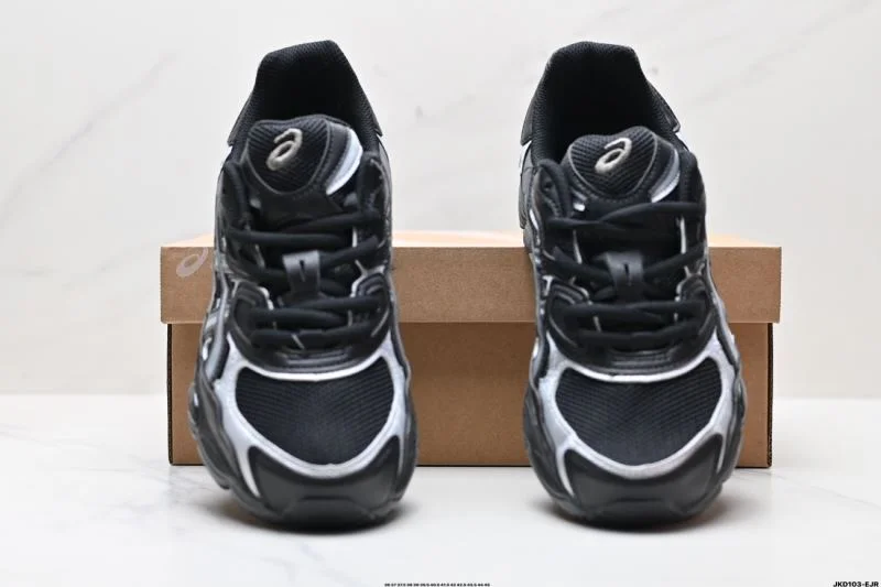 Low-cost Asics Shoes