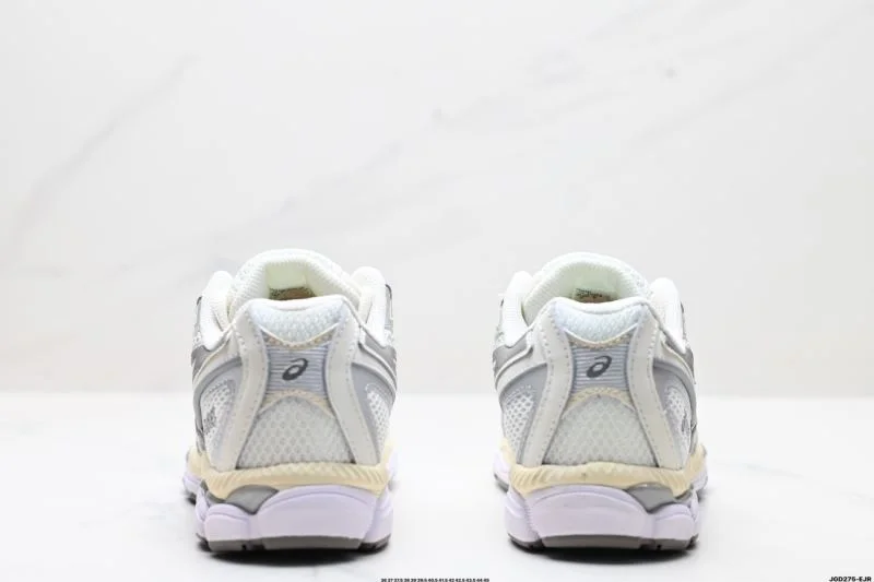 Low-cost Asics Shoes