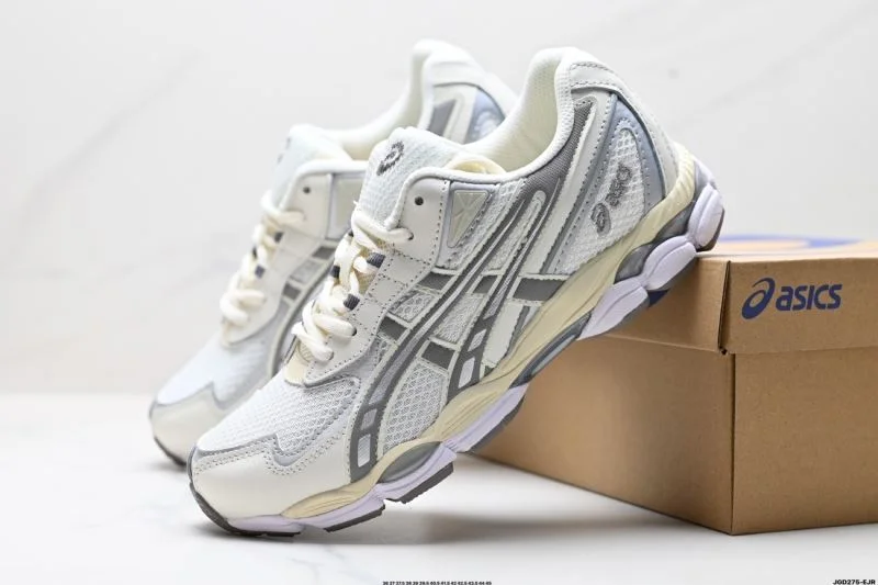 Low-cost Asics Shoes