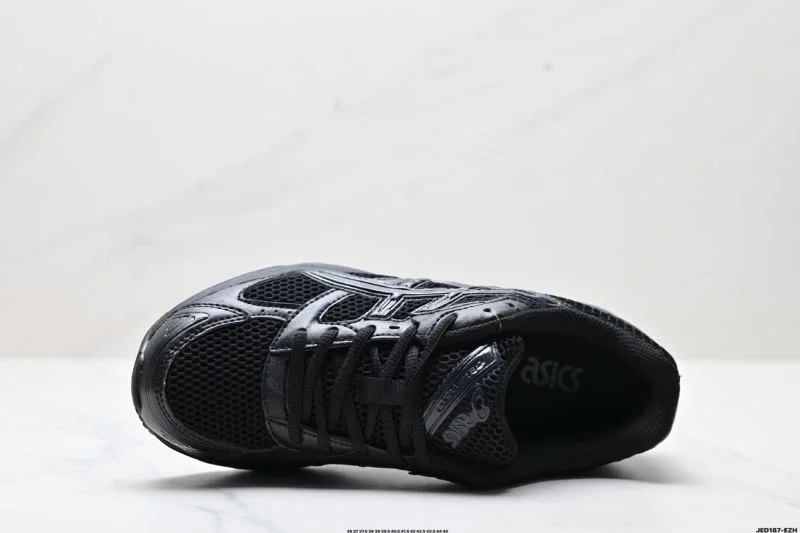 Brand-authenticated Asics Shoes