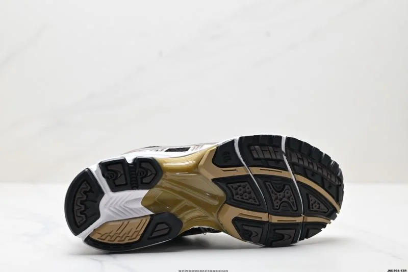 Discounted Asics Shoes