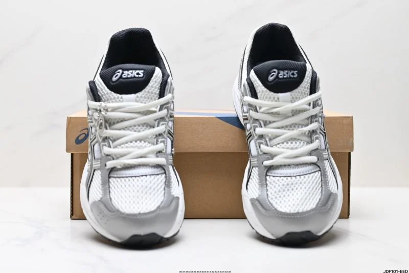 Bargain Asics Shoes
