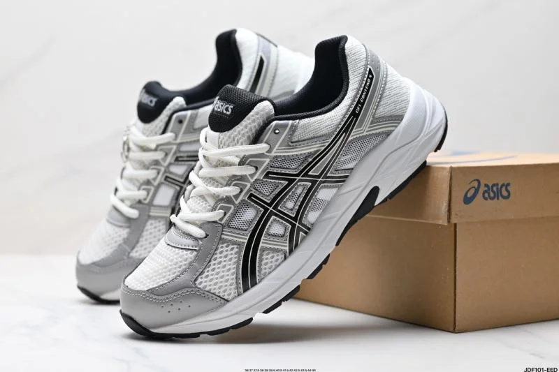 Bargain Asics Shoes