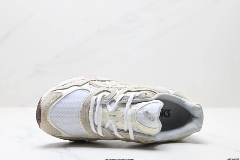 Top mirror Asics Shoes