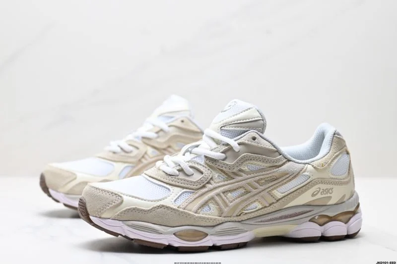 Top mirror Asics Shoes