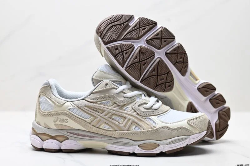 Top mirror Asics Shoes