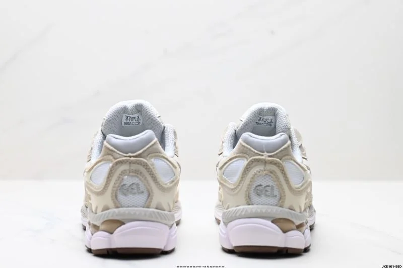 Top mirror Asics Shoes