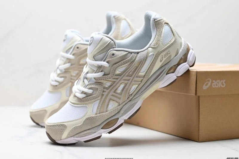 Top mirror Asics Shoes