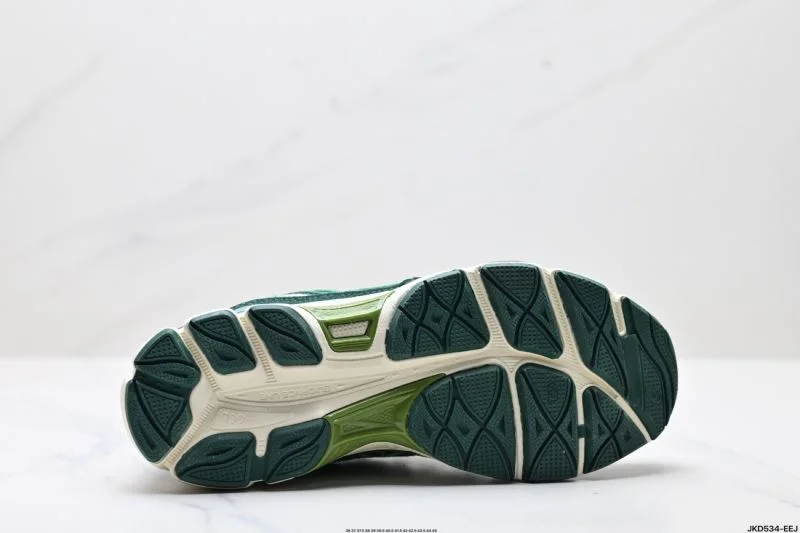 Low-cost Asics Shoes