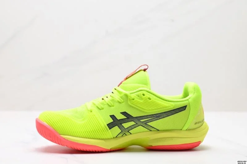 Accurate model Asics Shoes