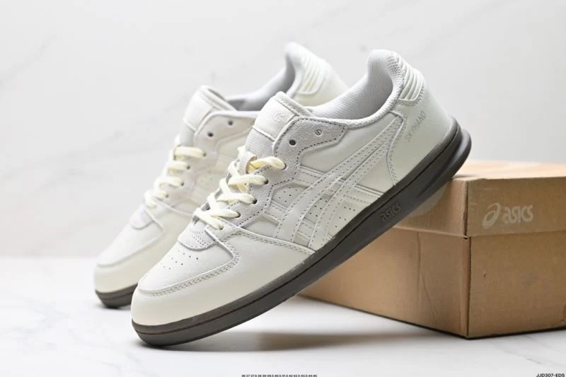 Economical Asics Shoes