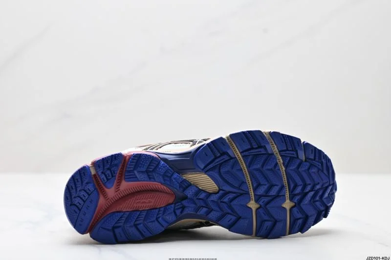 Low-cost Asics Shoes