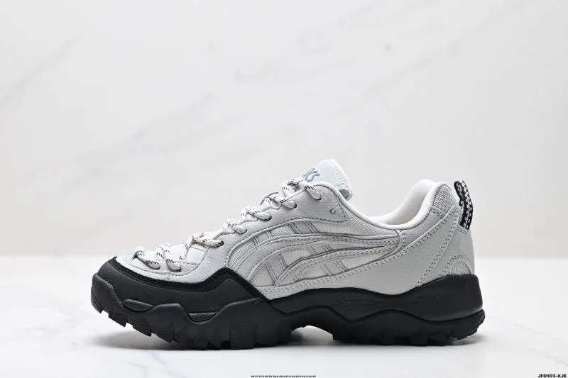 Brand-authenticated Asics Shoes