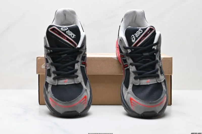 Discounted Asics Shoes