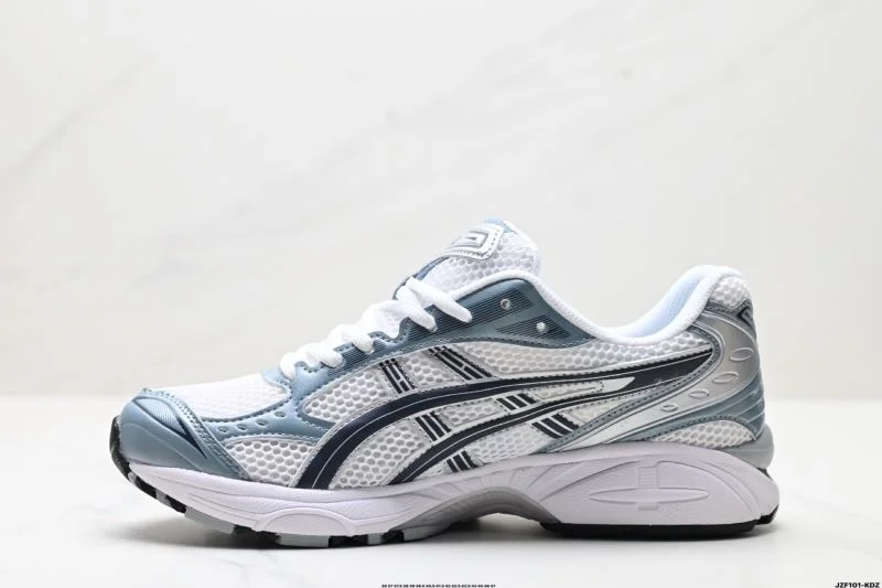 Indistinguishable Asics Shoes