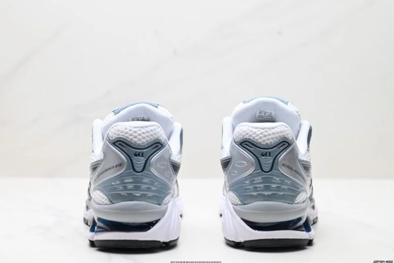 Indistinguishable Asics Shoes
