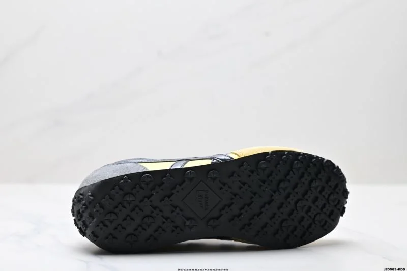 Bargain Asics Shoes