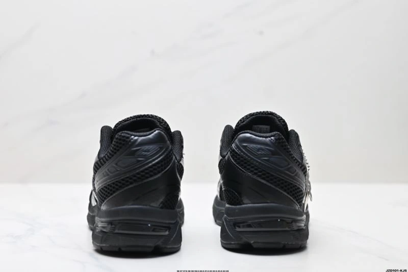 Bargain Asics Shoes