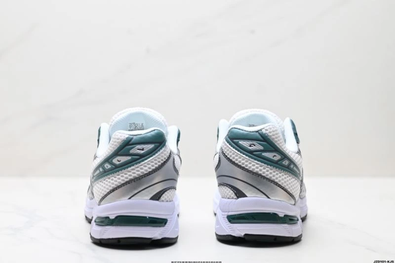 Exact replica Asics Shoes