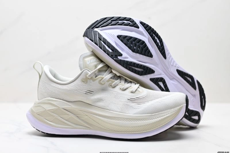 High fidelity Asics Shoes